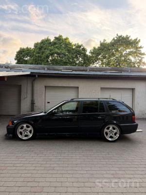 Melns BMW 318 1996 Rīga, ar dzinēja tilpumu 2.80 L un nobraukumu 181 tūkst. km par 7200 €, foto 6 vietnē AUTOMOTO.COM.LV