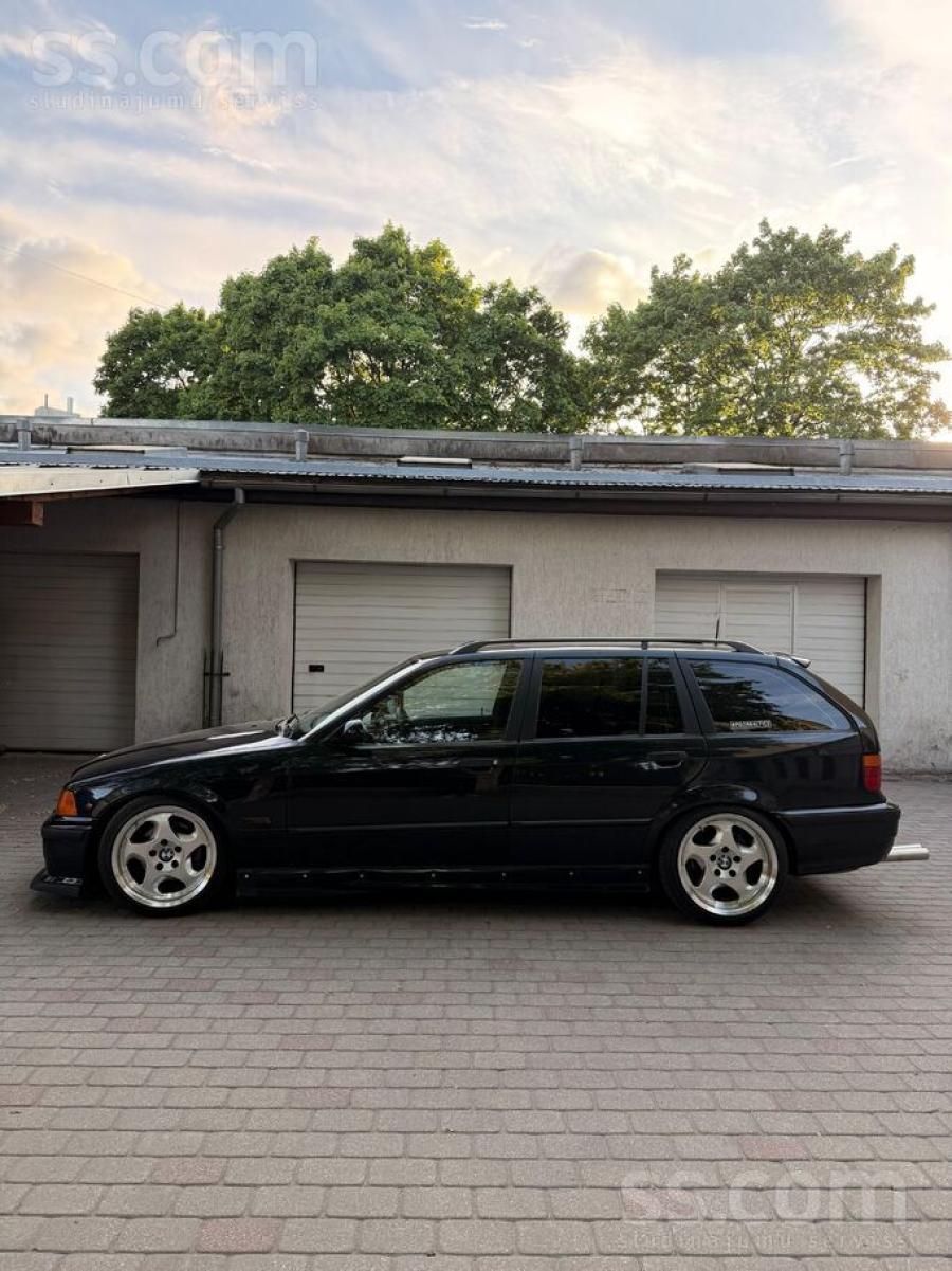 Melns BMW 318 1996 Rīga, ar dzinēja tilpumu 2.80 L un nobraukumu 181 tūkst. km par 7200 €, foto 6 vietnē AUTOMOTO.COM.LV