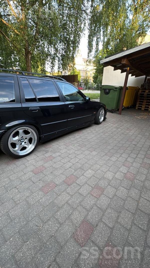 Melns BMW 318 1996 Rīga, ar dzinēja tilpumu 2.80 L un nobraukumu 181 tūkst. km par 7200 €, foto 8 vietnē AUTOMOTO.COM.LV