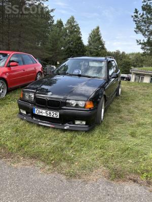 Melns BMW 318 1996 Rīga, ar dzinēja tilpumu 2.80 L un nobraukumu 181 tūkst. km par 7200 €, foto 10 vietnē AUTOMOTO.COM.LV
