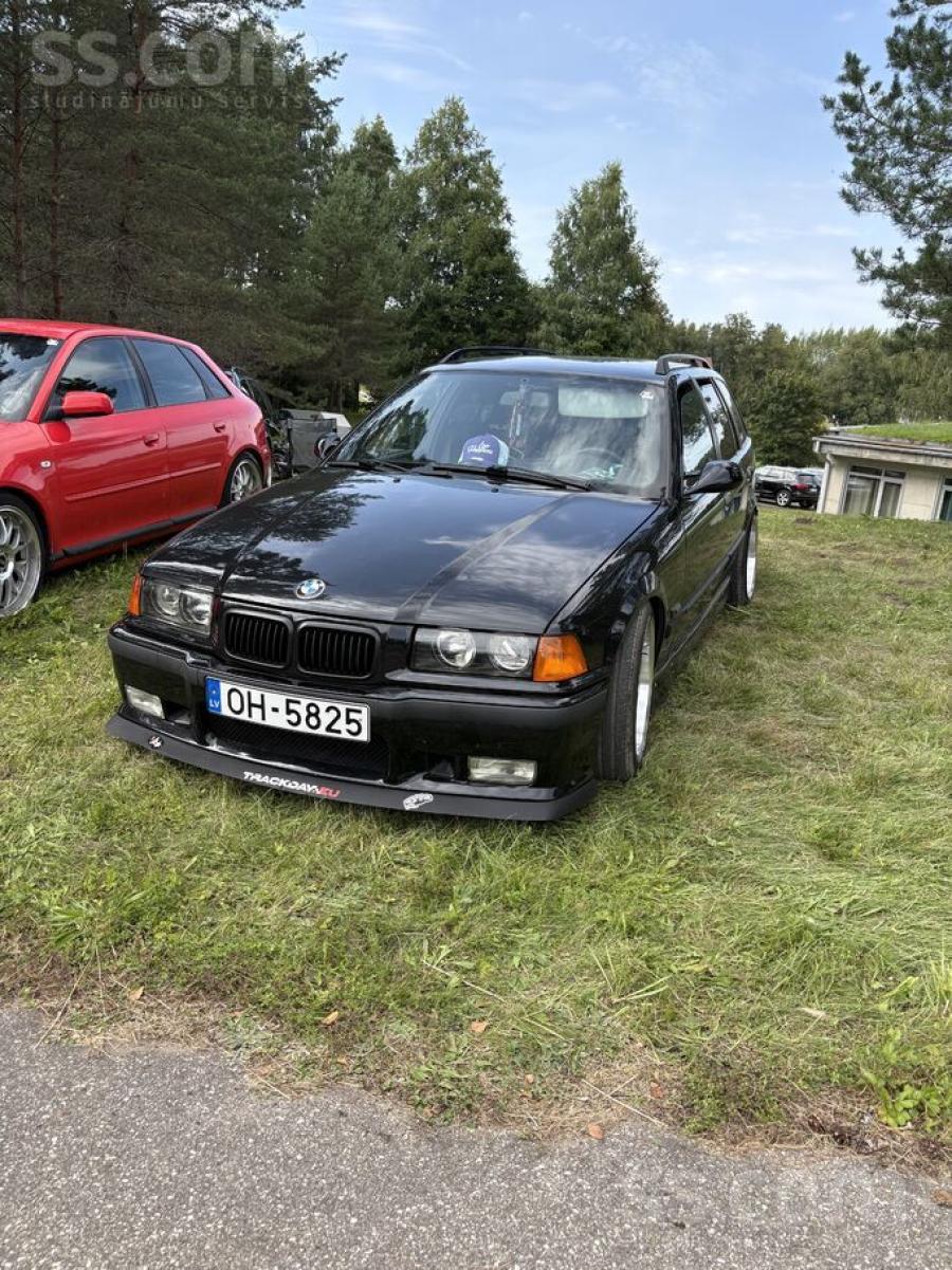 Melns BMW 318 1996 Rīga, ar dzinēja tilpumu 2.80 L un nobraukumu 181 tūkst. km par 7200 €, foto 10 vietnē AUTOMOTO.COM.LV