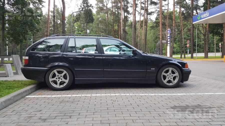 Black BMW 318 1998 in Riga, with an engine capacity of 1.80 L and mileage of 320 thousand km for 2100 €, photo 14 on AUTOMOTO.COM.LV