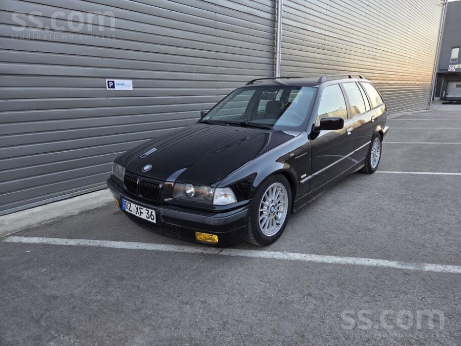 Melns BMW 318 1998 Rīga, ar dzinēja tilpumu 1.80 L un nobraukumu 314 tūkst. km par 2800 €, foto 1 vietnē AUTOMOTO.COM.LV
