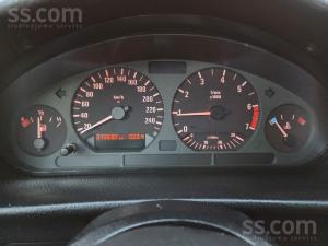 Melns BMW 318 1998 Rīga, ar dzinēja tilpumu 1.80 L un nobraukumu 314 tūkst. km par 2800 €, foto 21 vietnē AUTOMOTO.COM.LV