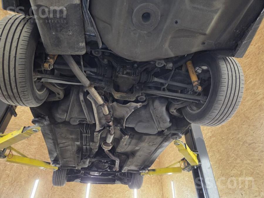 Melns BMW 318 1998 Rīga, ar dzinēja tilpumu 1.80 L un nobraukumu 314 tūkst. km par 2800 €, foto 22 vietnē AUTOMOTO.COM.LV