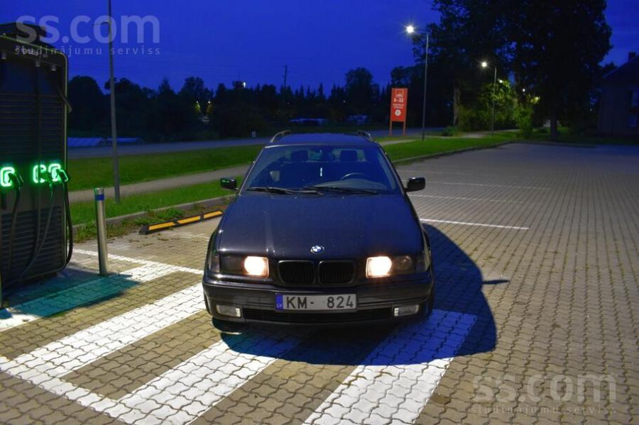 Melns BMW 318 1998 Rīga, ar dzinēja tilpumu 1.80 L un nobraukumu 330 tūkst. km par 2400 €, foto 6 vietnē AUTOMOTO.COM.LV