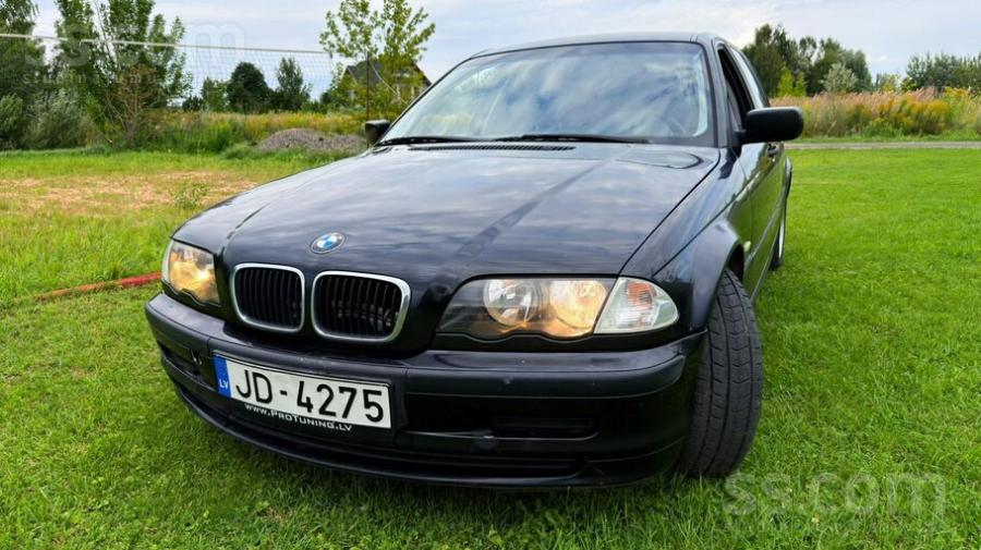 Black BMW 318 2000 in Riga, with an engine capacity of 1.90 L and mileage of 377 thousand km for 1250 €, photo 1 on AUTOMOTO.COM.LV