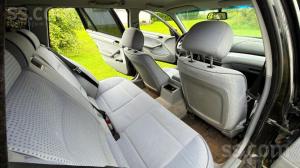 Black BMW 318 2000 in Riga, with an engine capacity of 1.90 L and mileage of 377 thousand km for 1250 €, photo 10 on AUTOMOTO.COM.LV