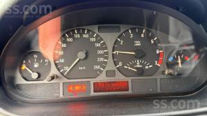 Black BMW 318 2000 in Riga, with an engine capacity of 1.90 L and mileage of 377 thousand km for 1250 €, photo 11 on AUTOMOTO.COM.LV
