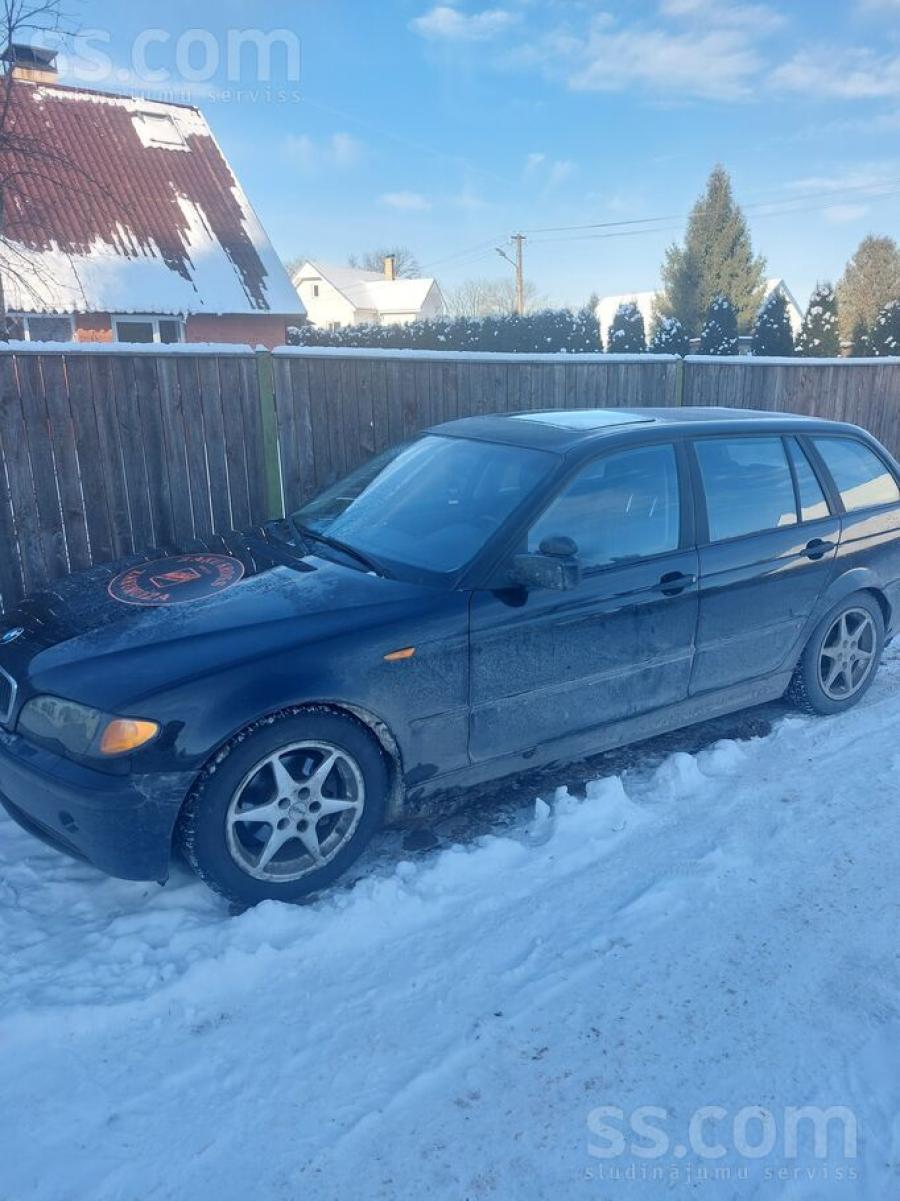 Black BMW 318 2002 in Riga, with an engine capacity of 2.00 L and mileage of 320 thousand km for 1300 €, photo 1 on AUTOMOTO.COM.LV