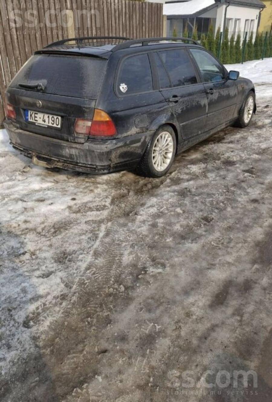 Black BMW 318 2002 in Riga, with an engine capacity of 2.00 L and mileage of 460 thousand km for 1300 €, photo 4 on AUTOMOTO.COM.LV