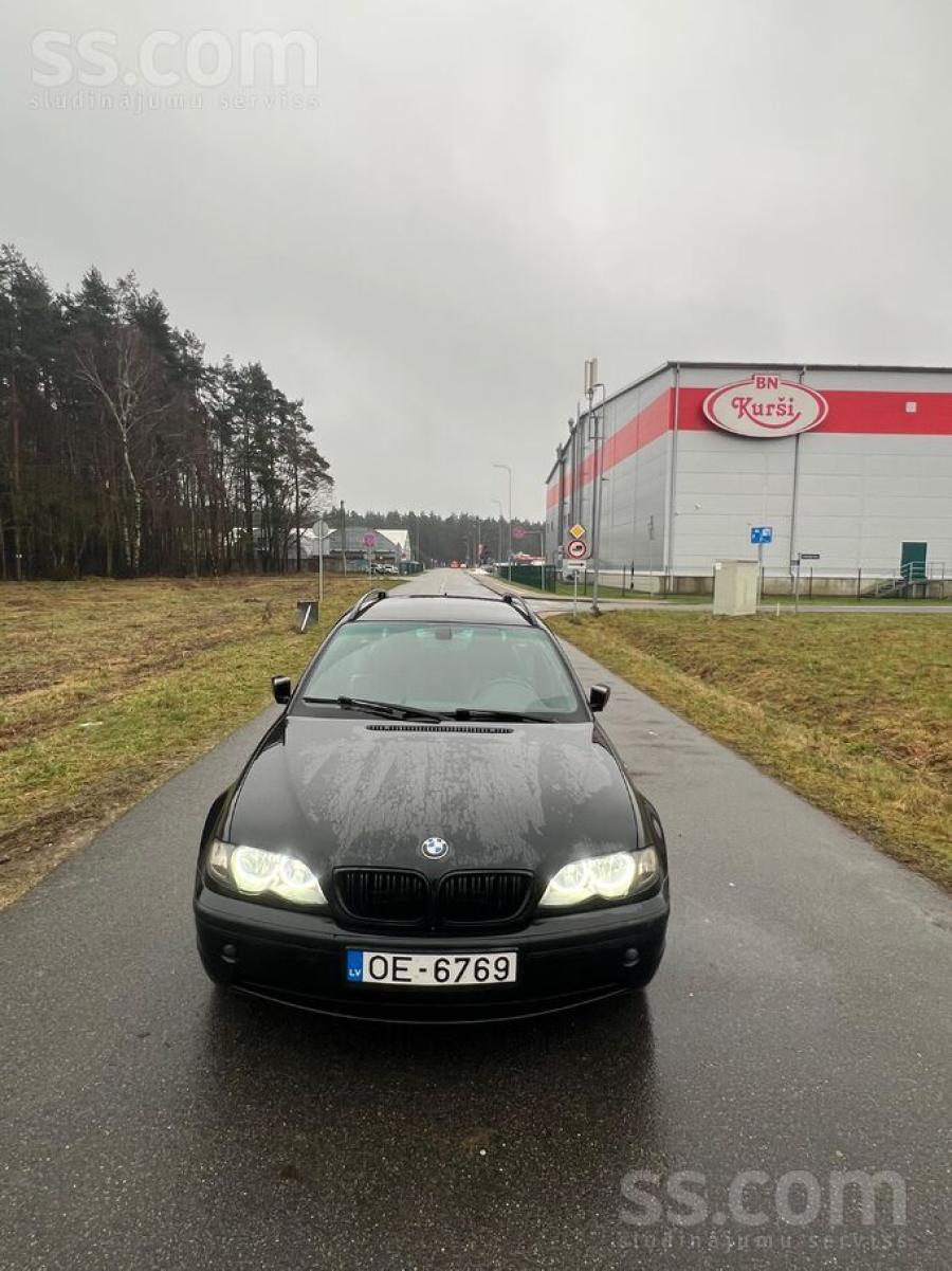 Black BMW 318 2003 in Riga, with an engine capacity of 2.00 L and mileage of 371 thousand km for 3000 €, photo 3 on AUTOMOTO.COM.LV
