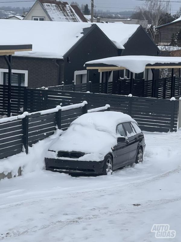 Black BMW 318 2003 in Vilnius, with an engine capacity of 2.00 L and mileage of 320 thousand km for 600 €, photo 4 on AUTOMOTO.COM.LV