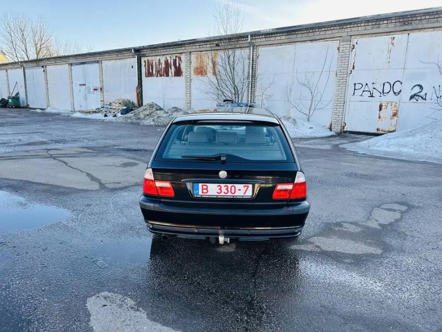 Melns BMW 318 2003 Rīga, ar dzinēja tilpumu 2.00 L un nobraukumu 207 tūkst. km par 2700 €, foto 5 vietnē AUTOMOTO.COM.LV
