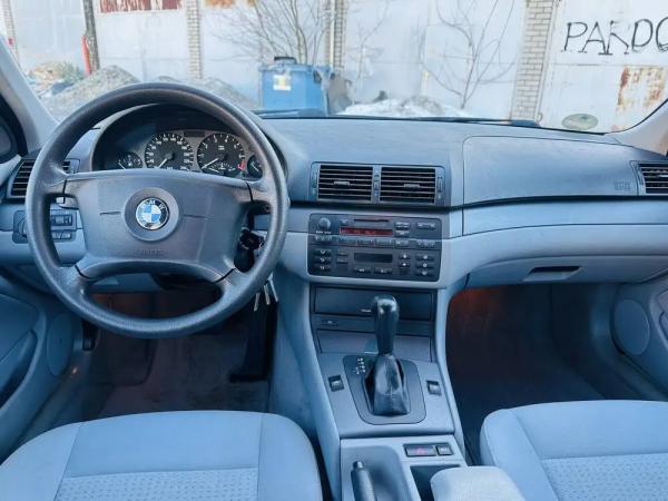 Melns BMW 318 2003 Rīga, ar dzinēja tilpumu 2.00 L un nobraukumu 207 tūkst. km par 2700 €, foto 8 vietnē AUTOMOTO.COM.LV