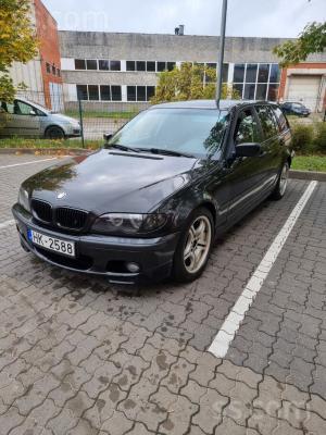 Black BMW 318 2003 in Jelgava, with an engine capacity of 2.50 L and mileage of 388 thousand km for 2500 €, photo  on AUTOMOTO.COM.LV