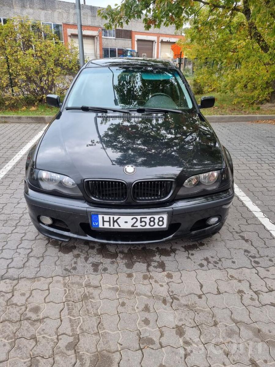 Black BMW 318 2003 in Jelgava, with an engine capacity of 2.50 L and mileage of 388 thousand km for 2500 €, photo 3 on AUTOMOTO.COM.LV