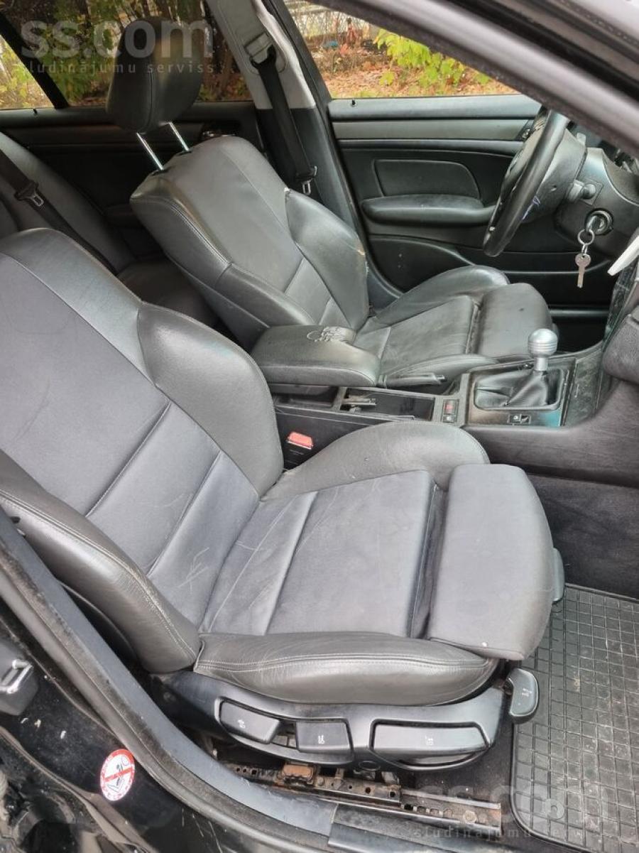 Black BMW 318 2003 in Jelgava, with an engine capacity of 2.50 L and mileage of 388 thousand km for 2500 €, photo 10 on AUTOMOTO.COM.LV