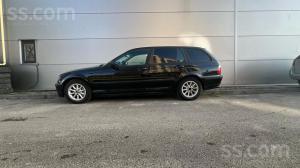 Black BMW 318 2003 in Jelgava, with an engine capacity of 2.50 L and mileage of 388 thousand km for 2500 €, photo 14 on AUTOMOTO.COM.LV