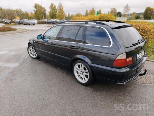 Black BMW 318 2003 in Tukums, with an engine capacity of 2.00 L and mileage of 420 thousand km for 1650 €, photo 4 on AUTOMOTO.COM.LV