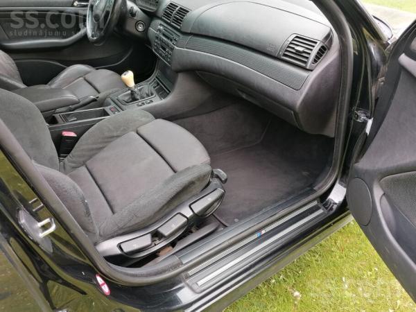Black BMW 318 2004 in Ventspils, with an engine capacity of 2.00 L and mileage of 422 thousand km for 2050 €, photo 10 on AUTOMOTO.COM.LV