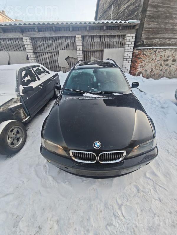Black BMW 318 2004 in Liepaja, with an engine capacity of 2.00 L and mileage of 350 thousand km for 1500 €, photo 2 on AUTOMOTO.COM.LV