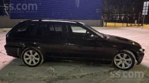 Black BMW 318 2004 in Riga, with an engine capacity of 2.00 L and mileage of 355 thousand km for 2100 €, photo 3 on AUTOMOTO.COM.LV