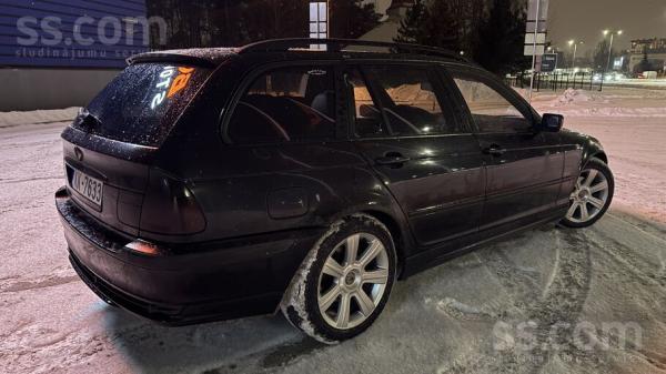 Black BMW 318 2004 in Riga, with an engine capacity of 2.00 L and mileage of 355 thousand km for 2100 €, photo 4 on AUTOMOTO.COM.LV