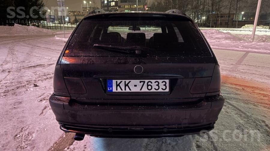 Black BMW 318 2004 in Riga, with an engine capacity of 2.00 L and mileage of 355 thousand km for 2100 €, photo 5 on AUTOMOTO.COM.LV