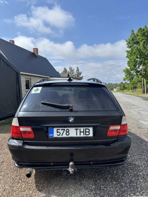 Melns BMW 318 2004 Tapa, ar dzinēja tilpumu 2.00 L un nobraukumu 255 tūkst. km par 2900 €, foto 4 vietnē AUTOMOTO.COM.LV