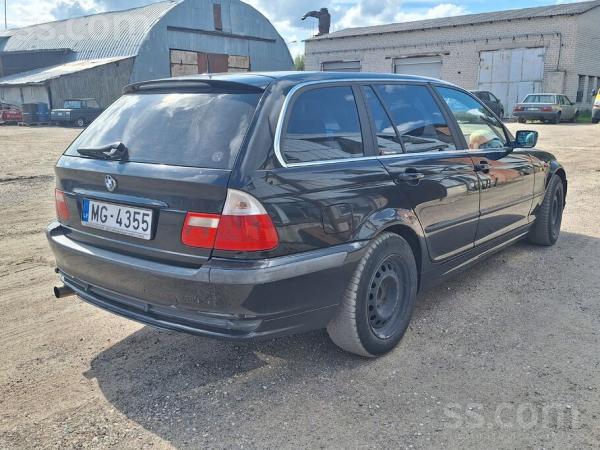 Melns BMW 318 2004 Limbaži, ar dzinēja tilpumu 2.20 L un nobraukumu 301 tūkst. km par 2650 €, foto 5 vietnē AUTOMOTO.COM.LV
