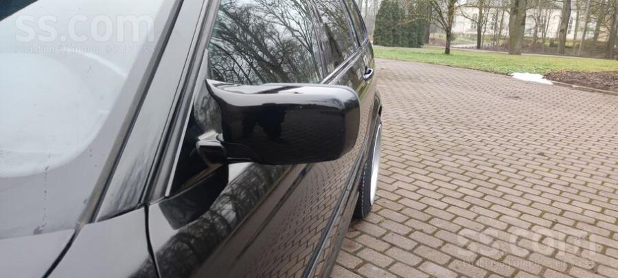 Black BMW 318 2005 in Riga, with an engine capacity of 2.00 L and mileage of 144 thousand km for 3890 €, photo 7 on AUTOMOTO.COM.LV