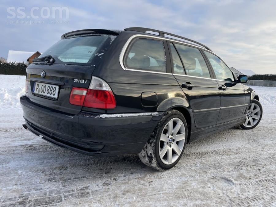 Black BMW 318 2005 in Riga, with an engine capacity of 2.00 L and mileage of 298 thousand km for 2550 €, photo 2 on AUTOMOTO.COM.LV