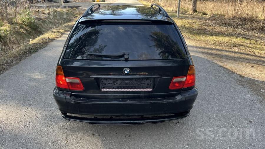 Black BMW 318 2005 in Riga, with an engine capacity of 1.80 L and mileage of 33 thousand km for 1700 €, photo 6 on AUTOMOTO.COM.LV