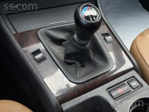Melns BMW 318 2005 Rīga, ar dzinēja tilpumu 2.00 L un nobraukumu 281 tūkst. km par 3300 €, foto 9 vietnē AUTOMOTO.COM.LV
