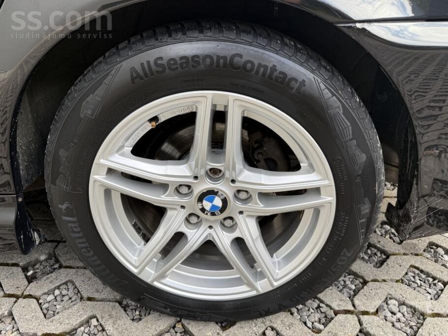 Melns BMW 318 2005 Rīga, ar dzinēja tilpumu 2.00 L un nobraukumu 281 tūkst. km par 3300 €, foto 13 vietnē AUTOMOTO.COM.LV