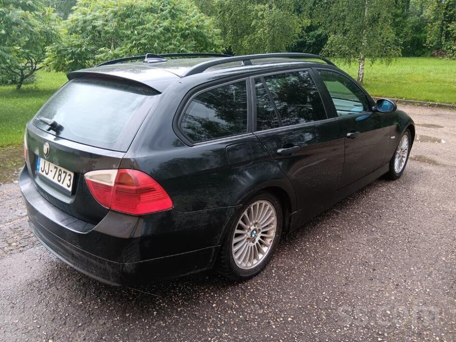 Black BMW 318 2006 in Valmiera, with an engine capacity of 2.00 L and mileage of 511 thousand km for 2150 €, photo 3 on AUTOMOTO.COM.LV