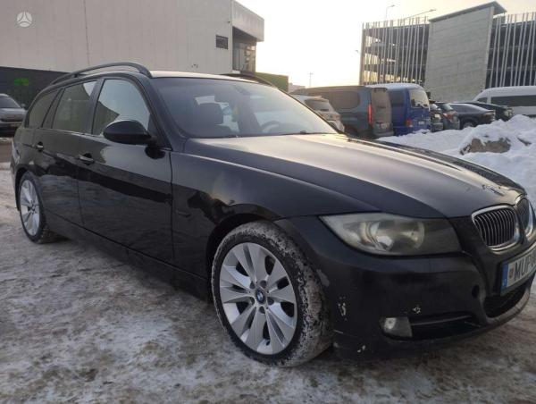 Melns BMW 318 2006 Viļņa, ar dzinēja tilpumu 2.00 L un nobraukumu 295 tūkst. km par 2300 €, foto 1 vietnē AUTOMOTO.COM.LV
