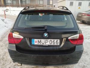 Melns BMW 318 2006 Viļņa, ar dzinēja tilpumu 2.00 L un nobraukumu 295 tūkst. km par 2300 €, foto 6 vietnē AUTOMOTO.COM.LV
