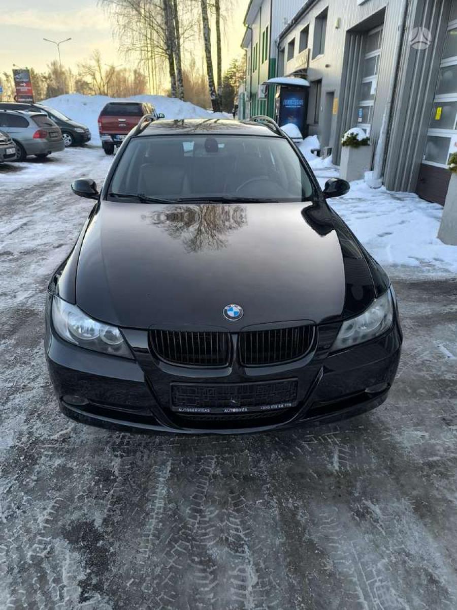 Black BMW 318 2006 in Joniskis, with an engine capacity of 2.00 L and mileage of 220 thousand km for 3550 €, photo 9 on AUTOMOTO.COM.LV