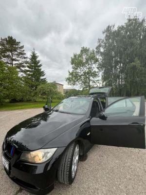 Melns BMW 318 2006 Viļņa, ar dzinēja tilpumu 2.00 L un nobraukumu 351 tūkst. km par 3100 €, foto 5 vietnē AUTOMOTO.COM.LV