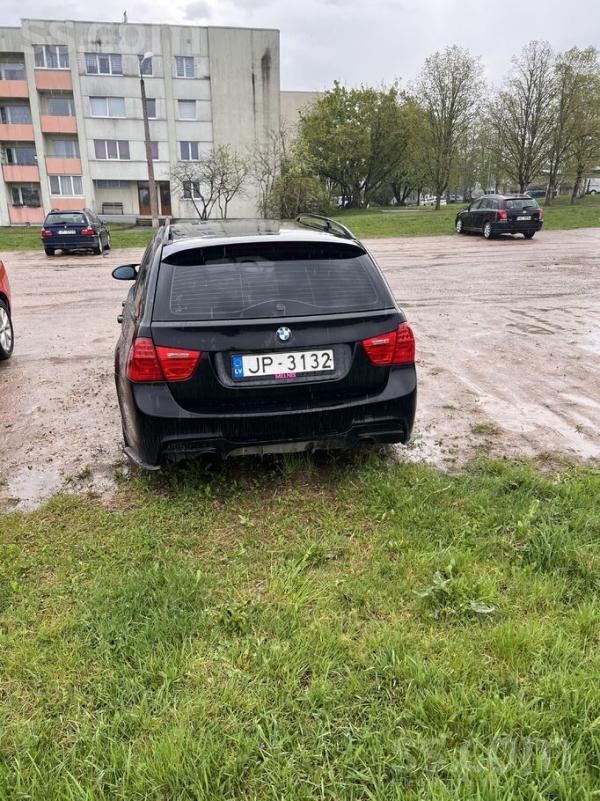 Melns BMW 318 2006 Cēsis, ar dzinēja tilpumu 2.00 L un nobraukumu 325 tūkst. km par 3800 €, foto 2 vietnē AUTOMOTO.COM.LV