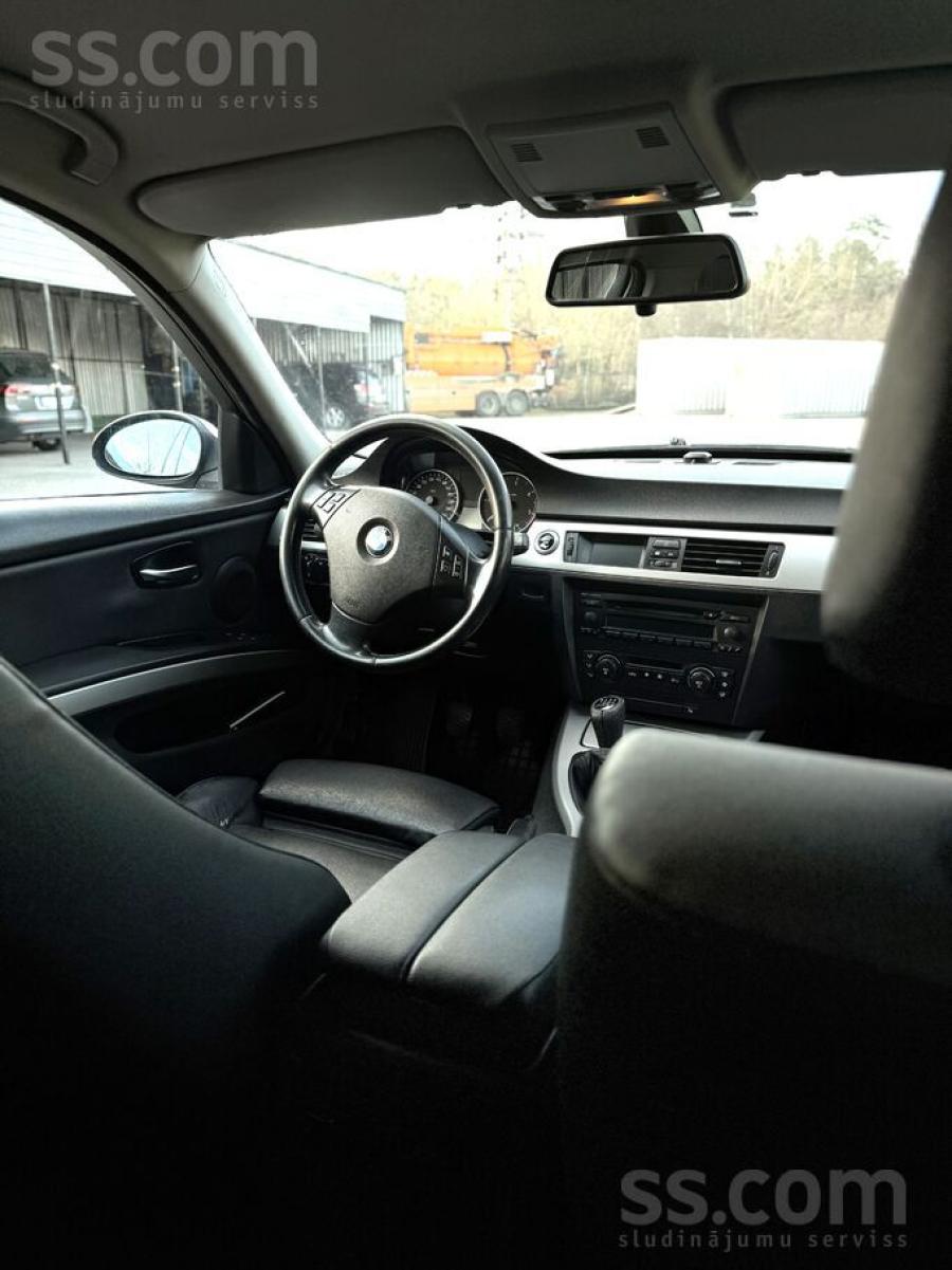 Черный БМВ 318 2006 в Рига, объемом двигателя 2.00 л и пробегом 407 тыс. км за 1900 €, фото 5 на AUTOMOTO.COM.LV