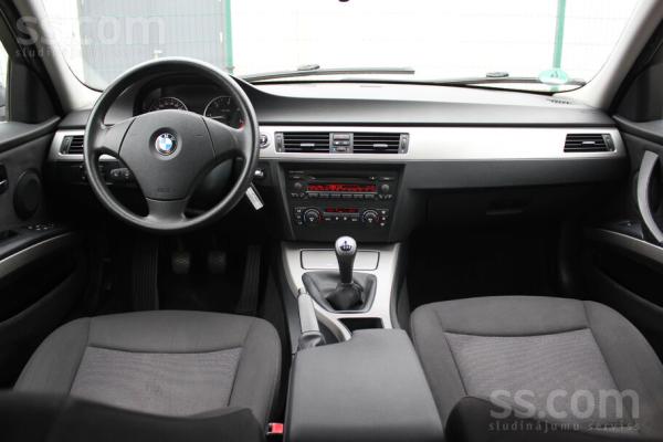 Black BMW 318 2006 in Liepaja, with an engine capacity of 2.00 L and mileage of 323 thousand km for 2900 €, photo 9 on AUTOMOTO.COM.LV