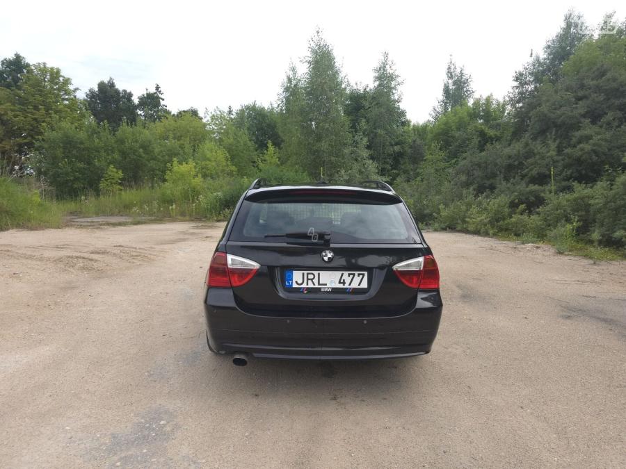 Черный БМВ 318 2006 в Купишкис, объемом двигателя 2.00 л и пробегом 351 тыс. км за 3000 €, фото 7 на AUTOMOTO.COM.LV