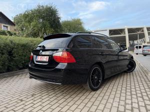 Melns BMW 318 2006 Tukums, ar dzinēja tilpumu 2.00 L un nobraukumu 283 tūkst. km par 2990 €, foto 7 vietnē AUTOMOTO.COM.LV