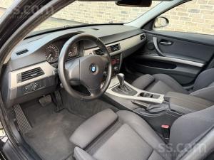 Melns BMW 318 2006 Tukums, ar dzinēja tilpumu 2.00 L un nobraukumu 283 tūkst. km par 2990 €, foto 26 vietnē AUTOMOTO.COM.LV