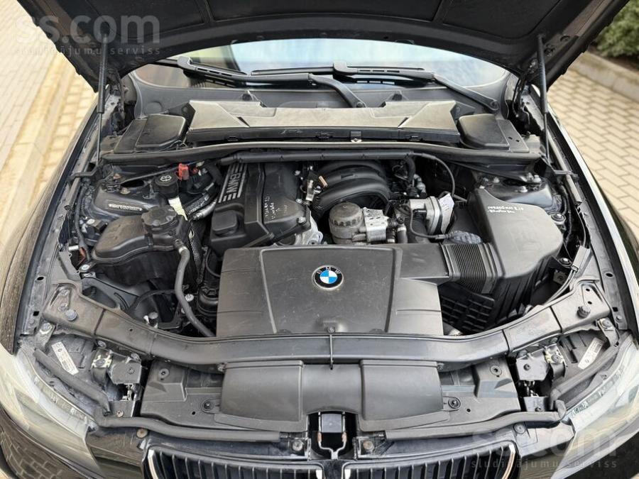 Melns BMW 318 2006 Tukums, ar dzinēja tilpumu 2.00 L un nobraukumu 283 tūkst. km par 2990 €, foto 35 vietnē AUTOMOTO.COM.LV