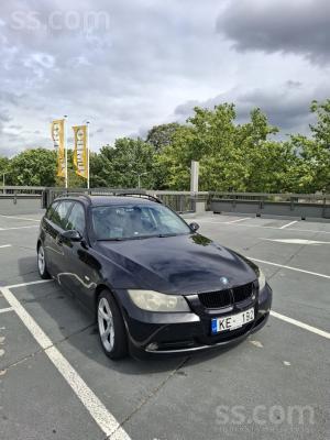 Melns BMW 318 2006 Gulbene, ar dzinēja tilpumu 2.00 L un nobraukumu 295 tūkst. km par 2150 €, foto  vietnē AUTOMOTO.COM.LV