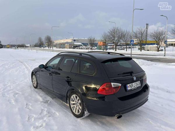 Melns BMW 318 2007 Plungė, ar dzinēja tilpumu 2.00 L un nobraukumu 530 tūkst. km par 2300 €, foto 4 vietnē AUTOMOTO.COM.LV
